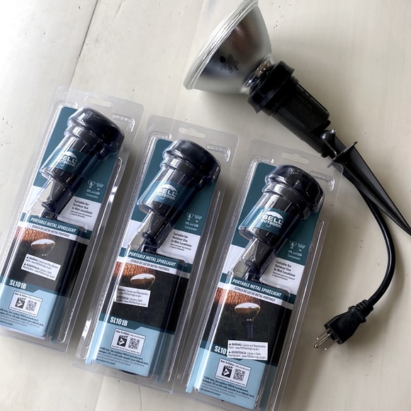 Bell Outdoor | Other | Portable Metal Spikelight Bell Outdoor Bundle ...